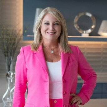 Kristin Stroh Reviews & Experiences